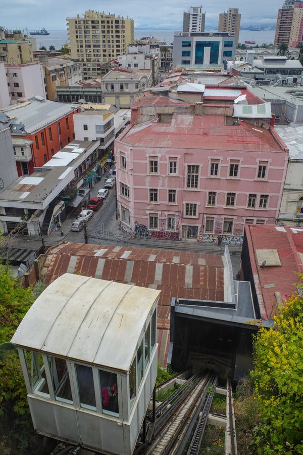 Valparaiso, Chile - 27 Nov, 2023: Traditional Funicular Elevator in the ...
