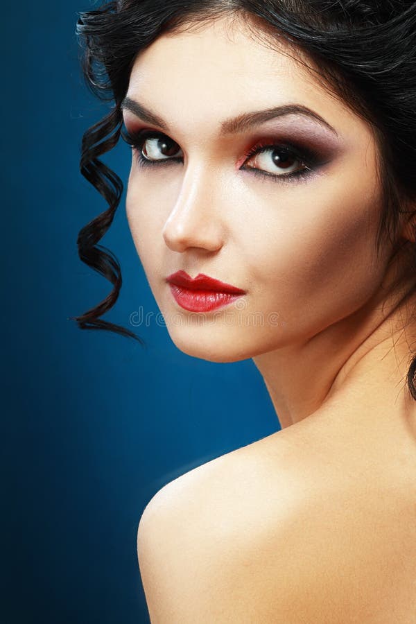 Vamp Style夫人 库存图片. 图片 包括有 发光, 唇膏, 构成, 夫人, 拉丁美洲人, 拉丁语 - 34959623