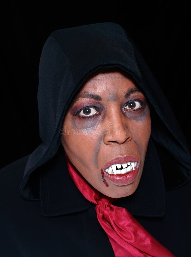 Vampire noir image stock. Image du sang, croc, capot - 11264785