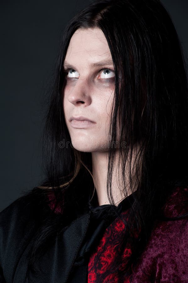 Vampiro foto de archivo. Imagen de mago, pesadilla, noche - 25860998