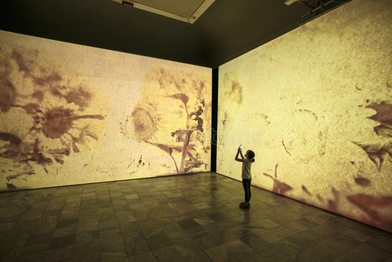 Van Gogh Alive editorial stock photo. Image of exhibition - 72508213