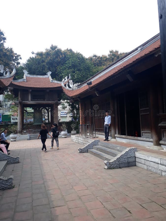Van Mieu pagoda editorial stock image. Image of pagoda - 112304109