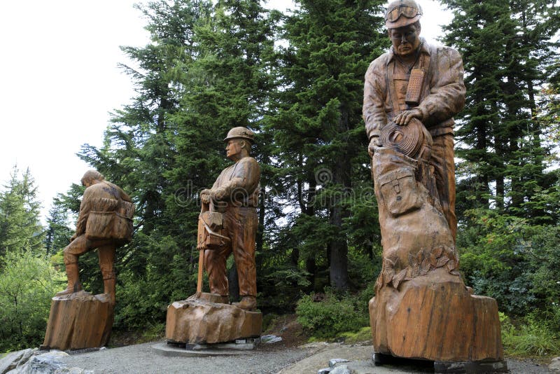 Vancouver editorial image. Image of canada, statue, wooden - 161468080