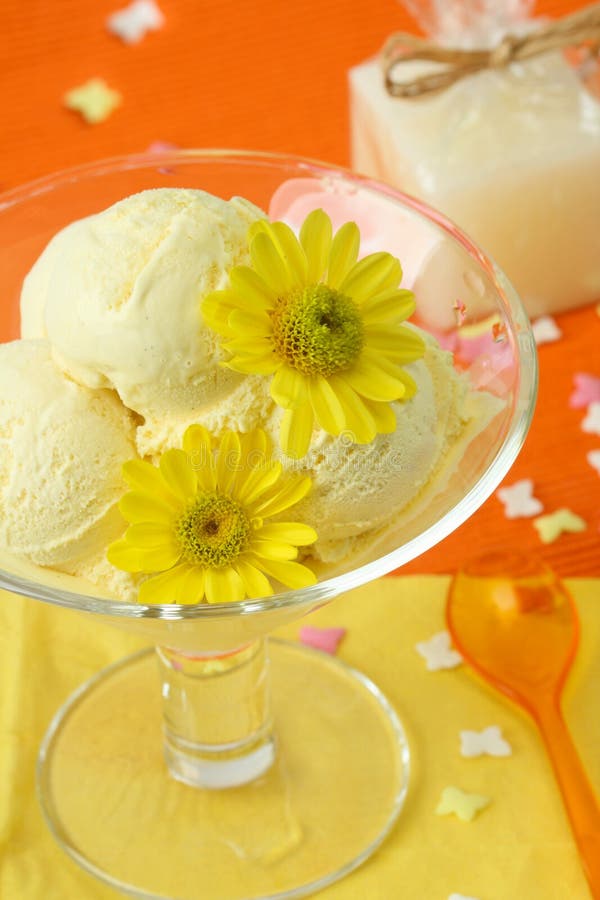 Ice cream in a glass stock image. Image of sundae, glass - 9098973
