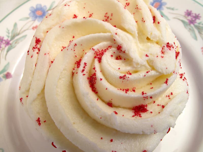 Vanilla Icing Cupcake stock photo. Image of food, spiral - 13196052
