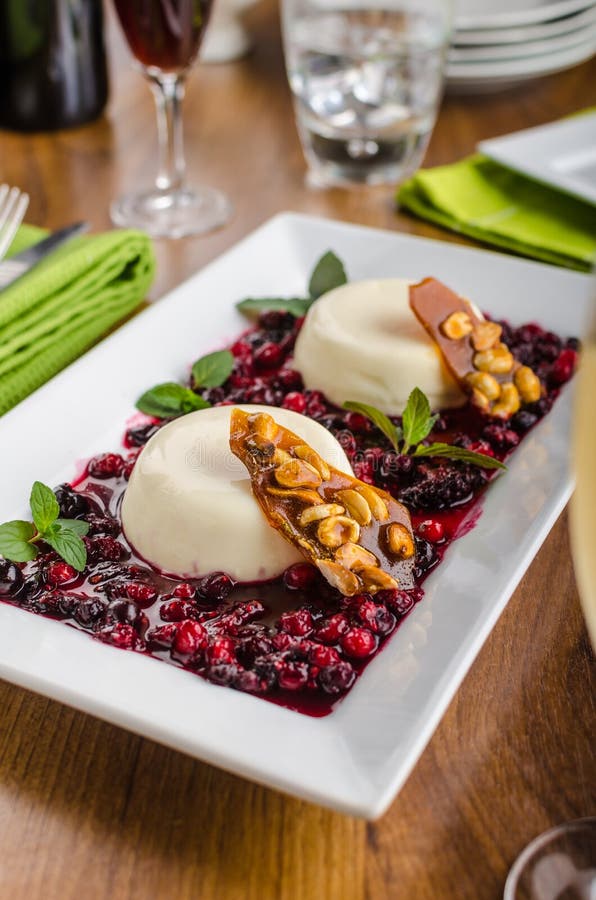 Vanilla panna cotta stock photo. Image of mint, location - 71293300