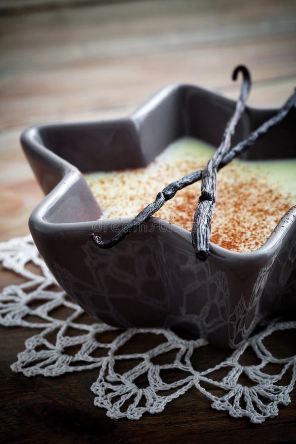 Vanilla pudding stock image. Image of dish, nutrition - 34500561