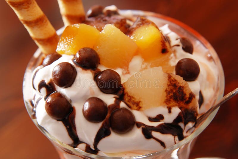 Vanilla sundae stock image. Image of portion, sundae - 56568001