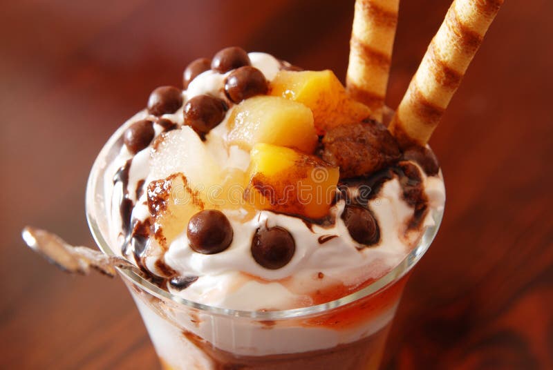 Vanilla sundae stock image. Image of portion, sundae - 56568001