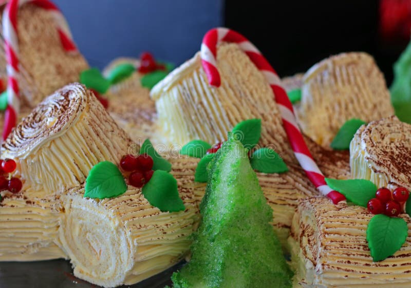 Vanilla yule log cake stock photo. Image of delicious - 144705526
