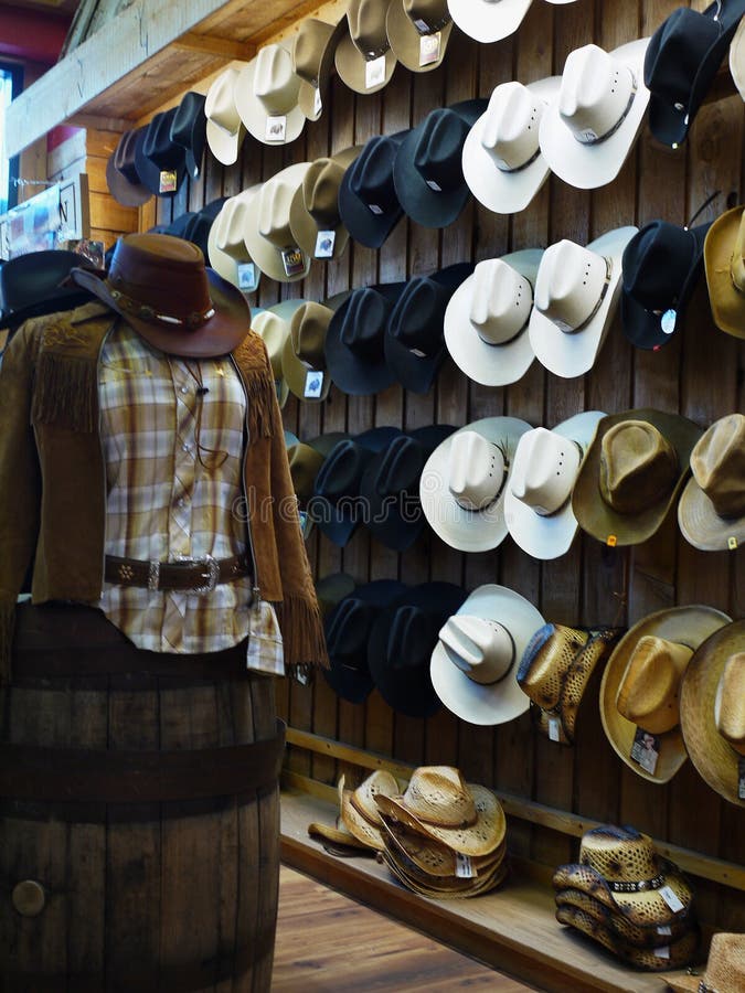 Loja de roupa do vaqueiro imagem de stock. Imagem de cowboy - 38643835