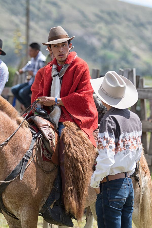 Vaqueros Caballo Imágenes - Descarga 3,170 Fotos Libres de Derechos ...