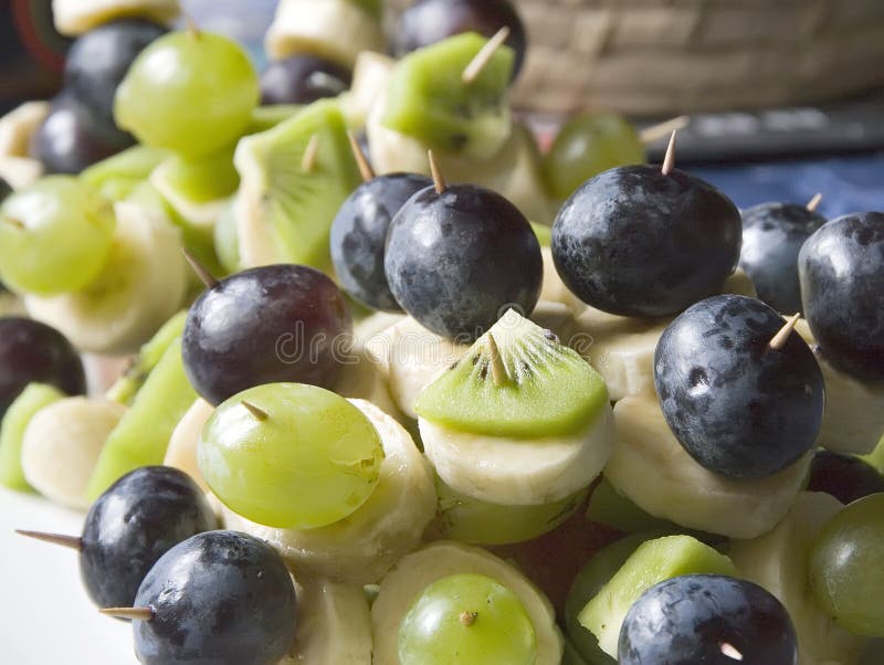 Varas da fruta imagem de stock. Imagem de varas, uvas - 3218521