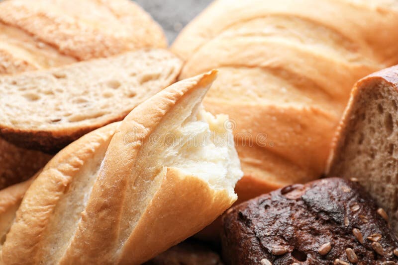 Variedad De Pan Sabroso Fresco, Primer Foto de archivo - Imagen de ...