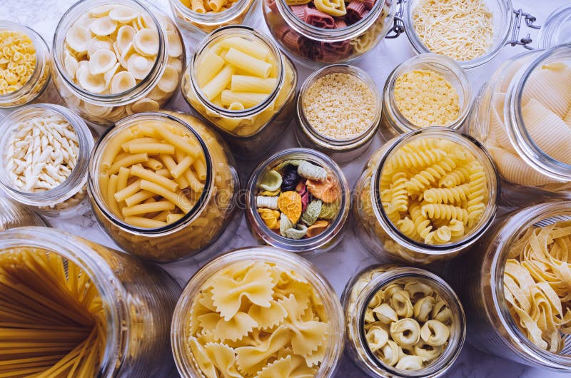 Varietà Di Tipi E Di Forme Di Paste Italiane Fotografia Stock ...