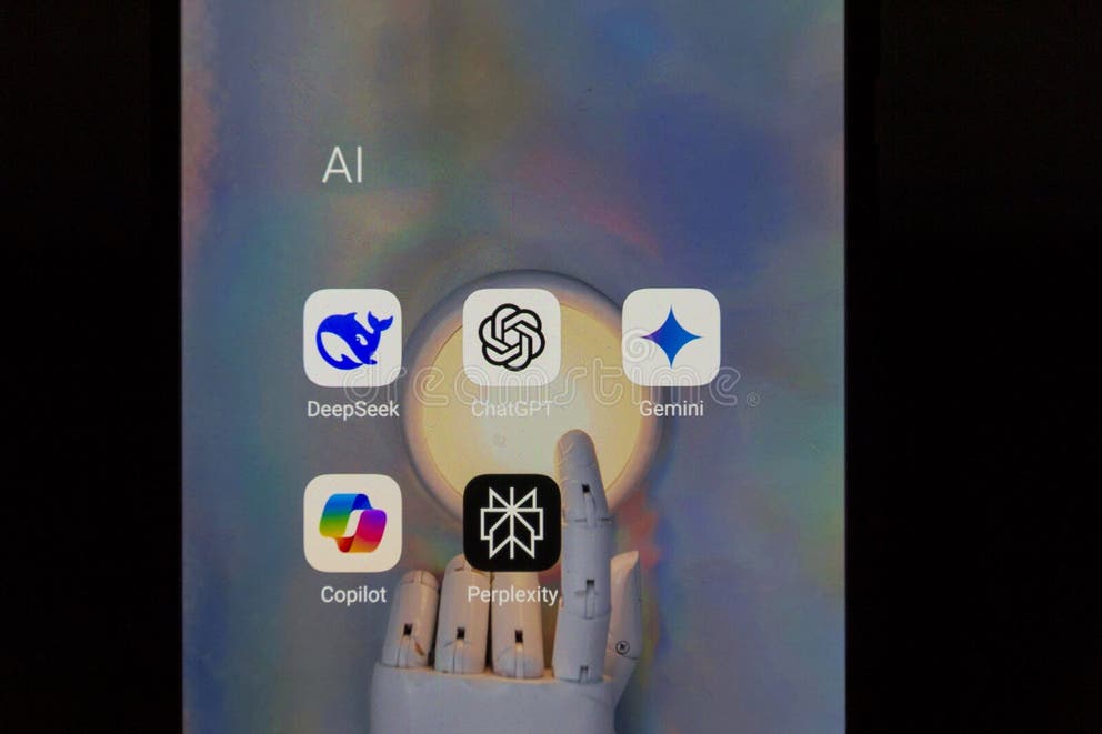 Various Artificial Intelligence Mobile Apps, DeepSeek, ChatGPT, Gemini ...