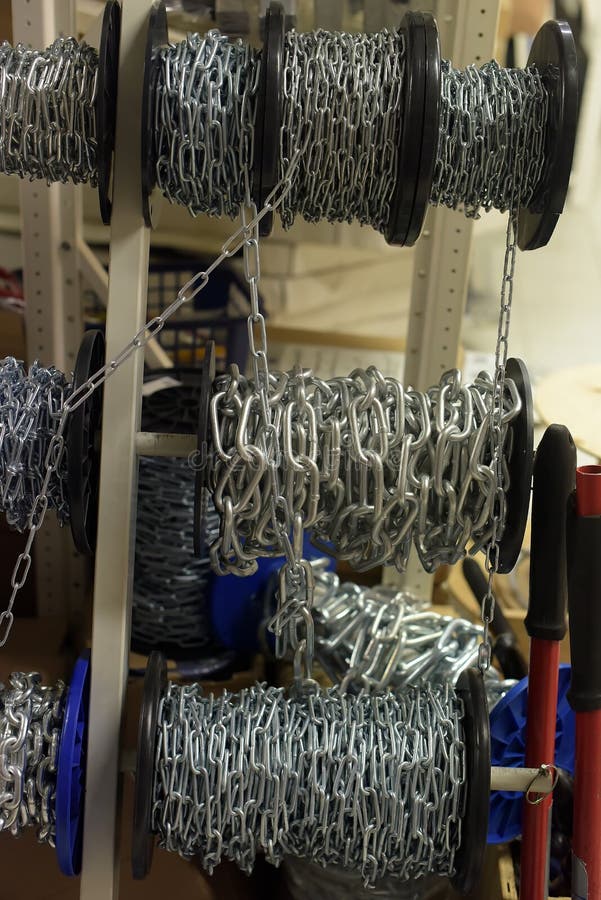 Various Different Diameter Metal Chain Stock Image - Image of group ...