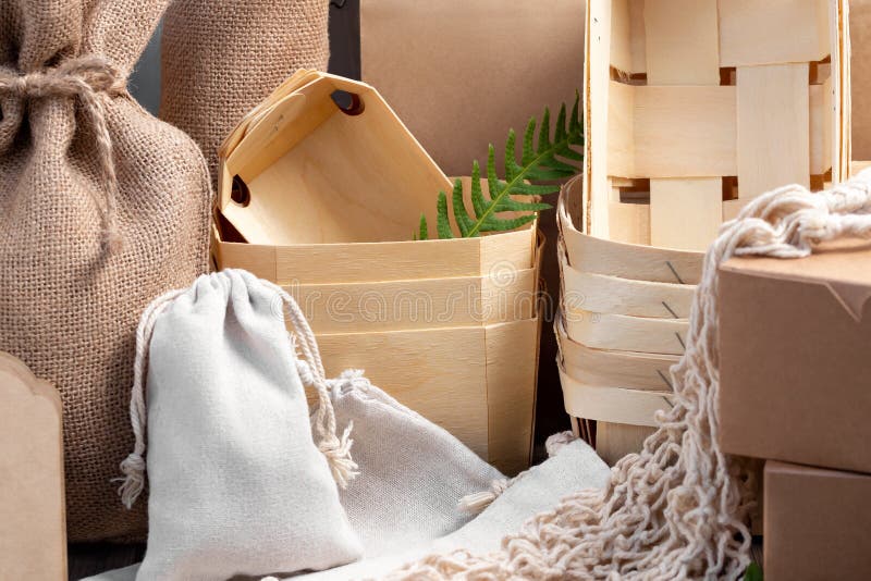 Various Eco Friendly Packaging Made from Natural Recyclable Materials ...
