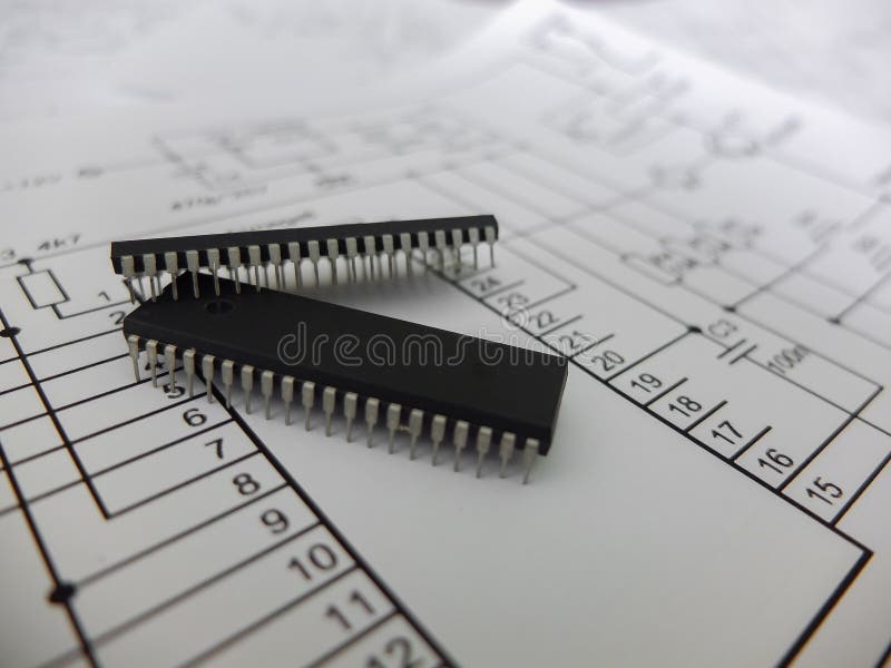 Various Integrated Circuits, Microcontrollers in DIP SOIC TQFP Packages ...