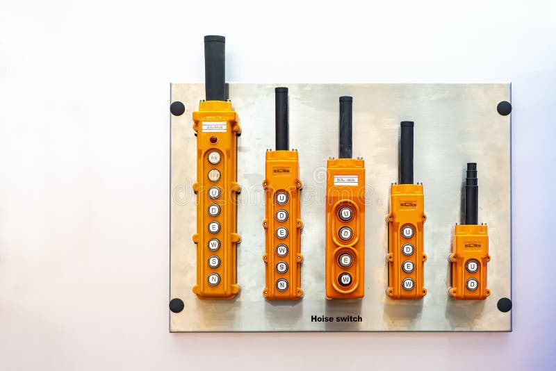 Various Size Yellow Color Electric Remote Push Button Switch of Hoist ...