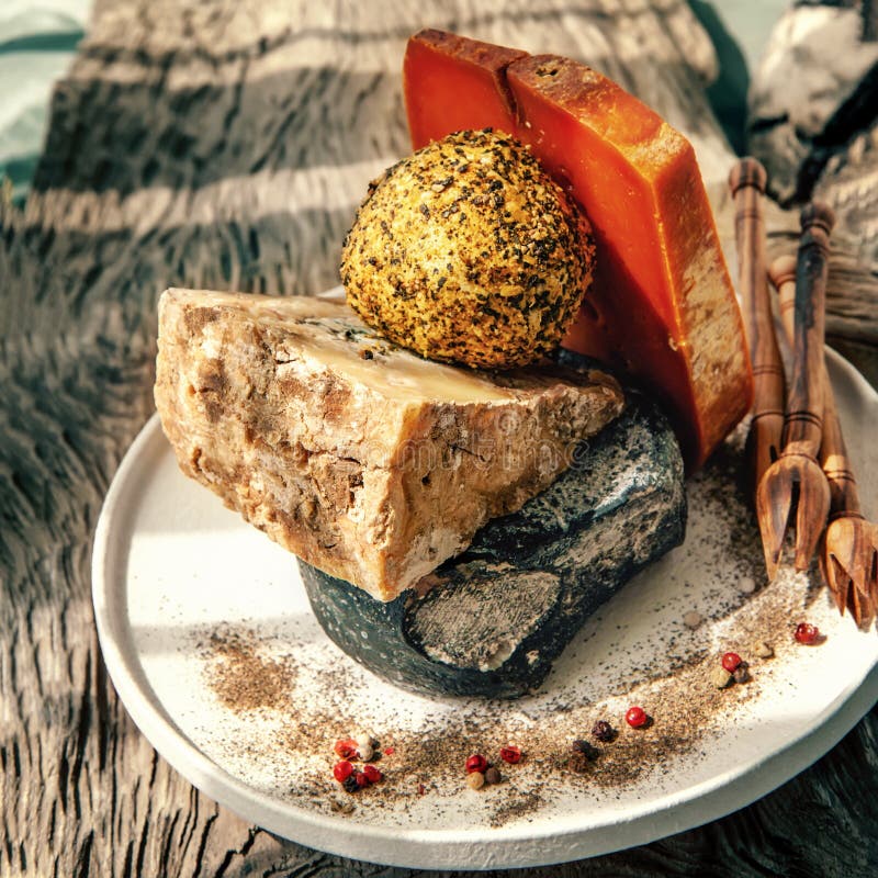 Various Types of Cheese Composition-Stilton, Cheddar, Belper Knoll ...