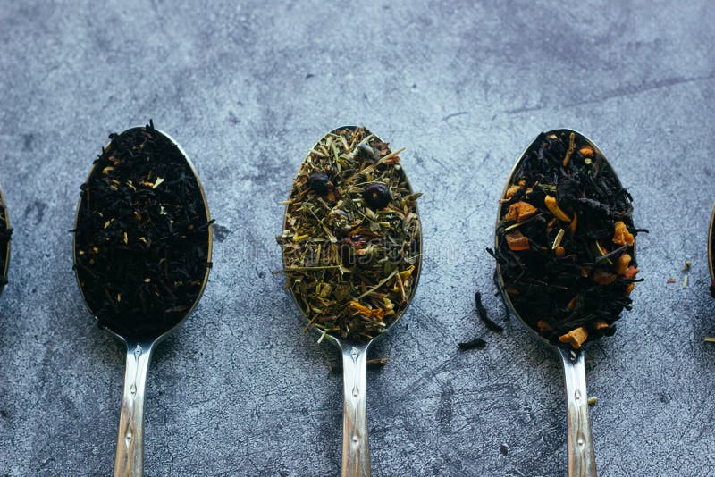 Various Types of Herbal Tea in Spoons. Spoons with Dry Tea Leaves Stock ...