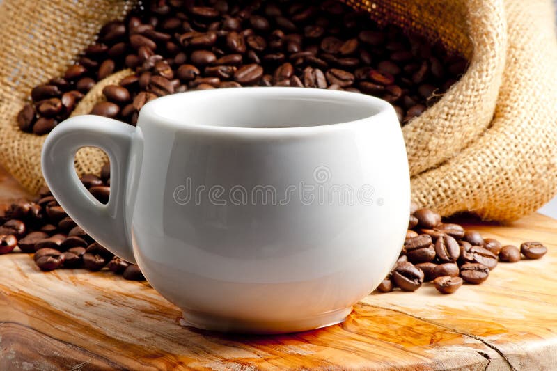 Varm Kopp Av Aromatiskt Kaffe Arkivfoto - Bild av kopp, kanfas: 52559530