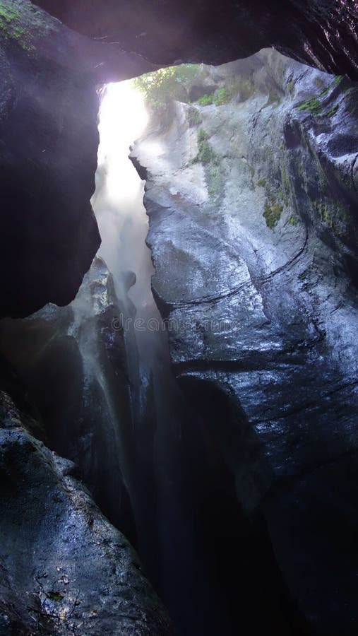 Varone-Wasserfall Italien Riva Del Garda Stockbild - Bild von ufer ...