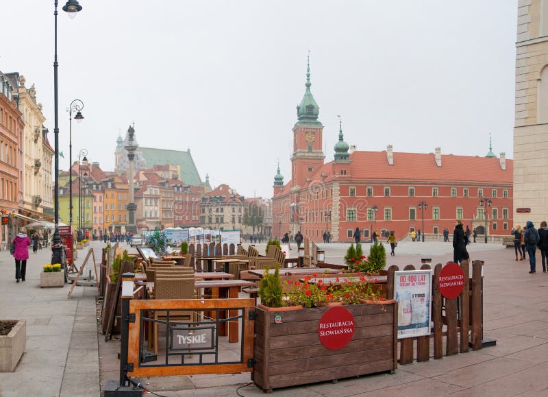 Varsovia fotografía editorial. Imagen de turista, recorrido - 37840957