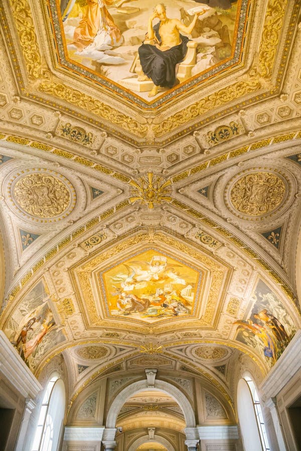Inside of Vatican City editorial image. Image of cathedral - 95997575