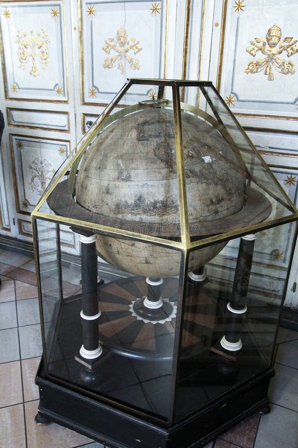 Vatican globe editorial image. Image of museum, inside - 90543125