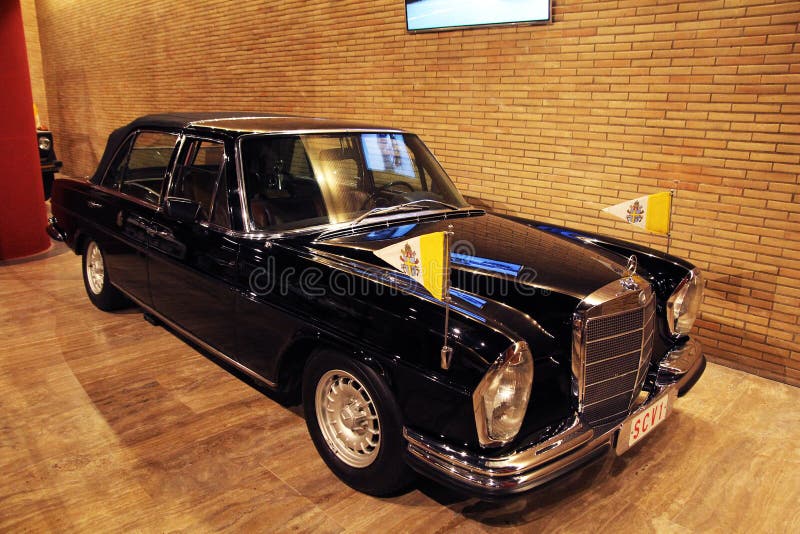Vatican mercedes editorial stock photo. Image of museums - 81315708