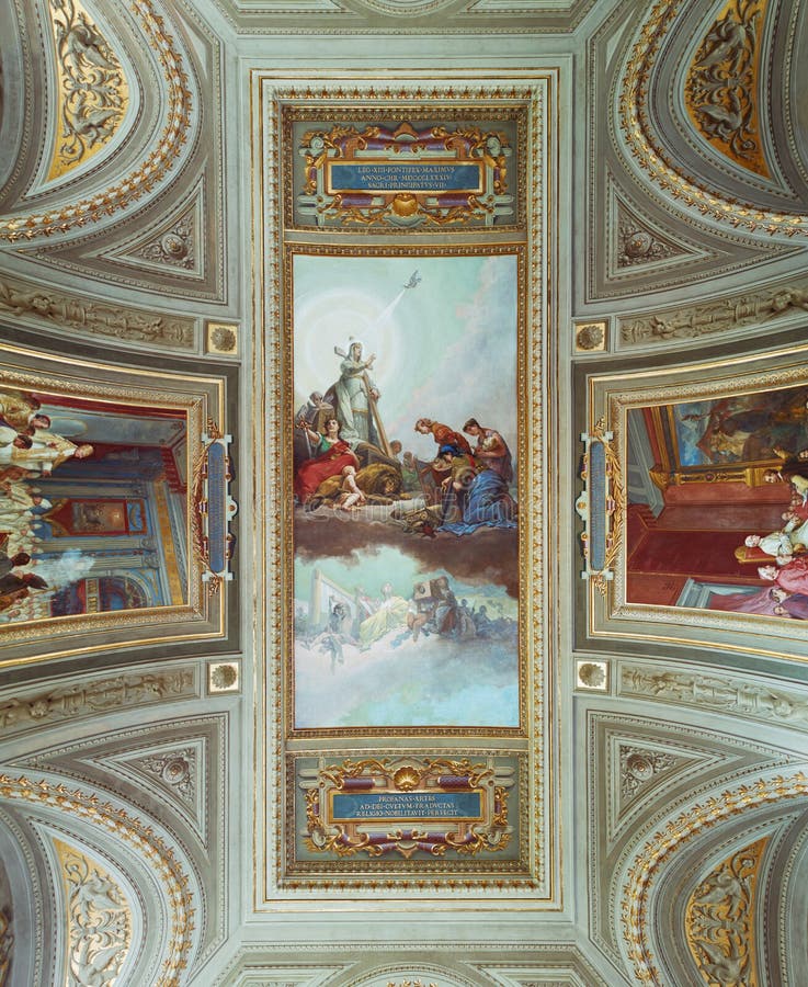 Vatican Museums editorial photography. Image of monumental - 268193537