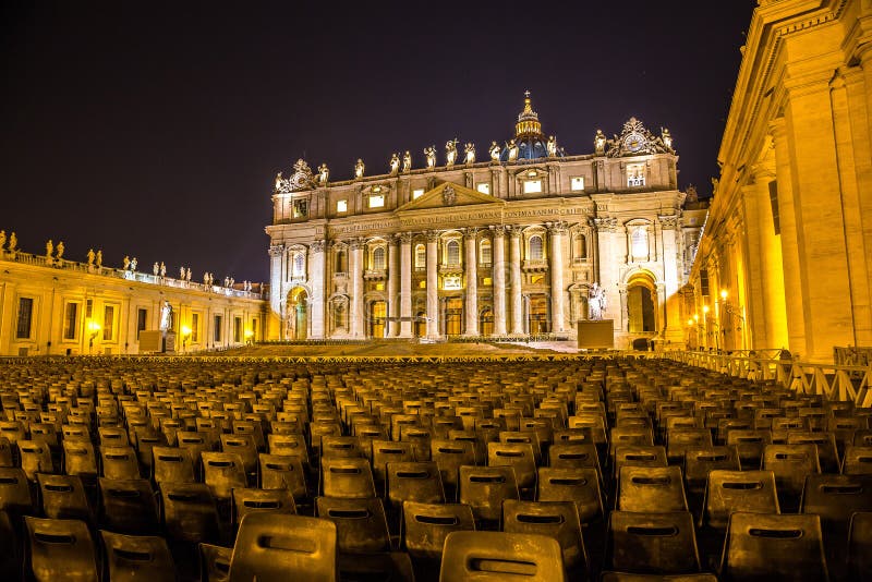 Vatican at night editorial photo. Image of catholic - 190371171