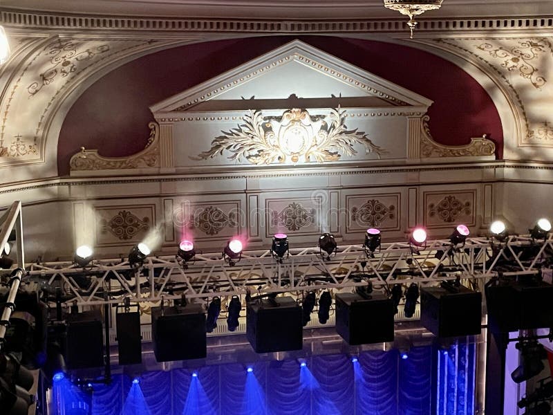 The Vaudeville Theatre, London Stock Photo - Image of grave, pagan ...