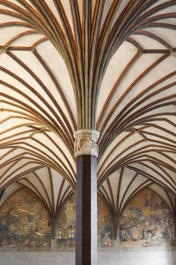 Vaulted ceiling editorial stock photo. Image of building - 32578788