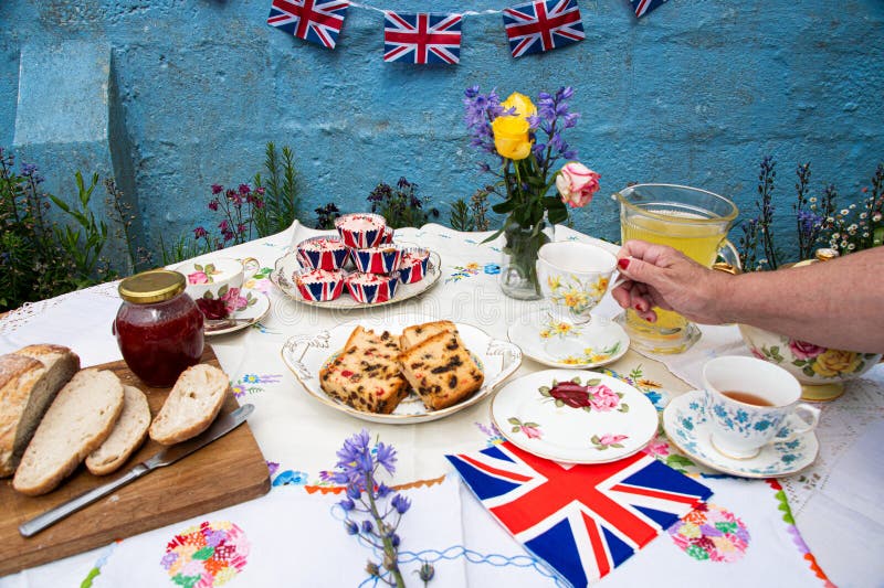 VE Day 80th Anniversary – a Royal British Afternoon Tea Celebration ...