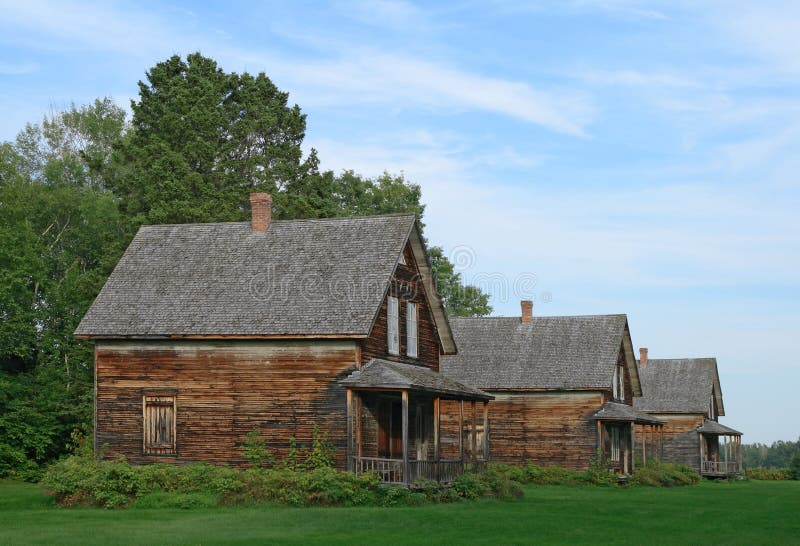 Vecchie Case Di Campagna Di Legno Fotografia Stock - Immagine di storia ...