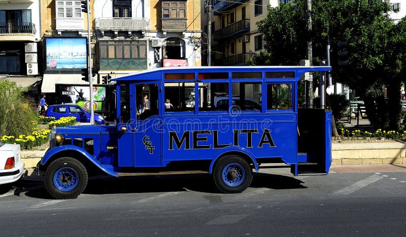 Vecchio Bus Blu D'annata Dell'isola Di Malta Fotografia Editoriale ...