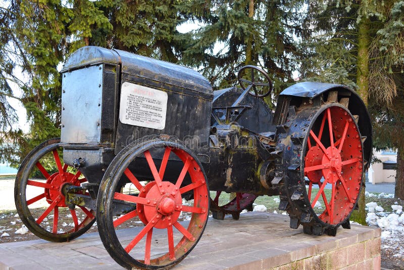 Vecchi Trattori Di Ceco Zetor Immagine Stock - Immagine di repubblica ...