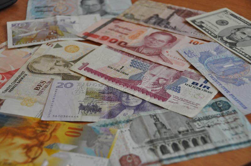 Veel papiergeld stock foto. Image of aziatisch, europa - 52607778