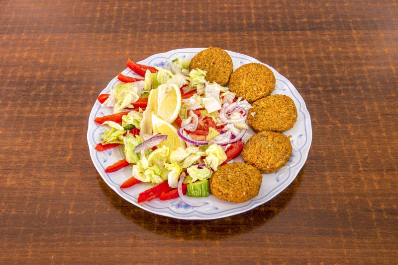 Vegetable Falafel Menu Plate with Pepper, Lettuce and Onion Salad Stock ...