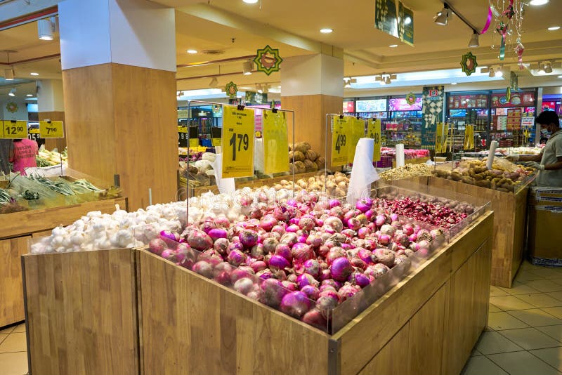 Vegetable Section at the Grocery Store. Vegetable Counters Editorial ...