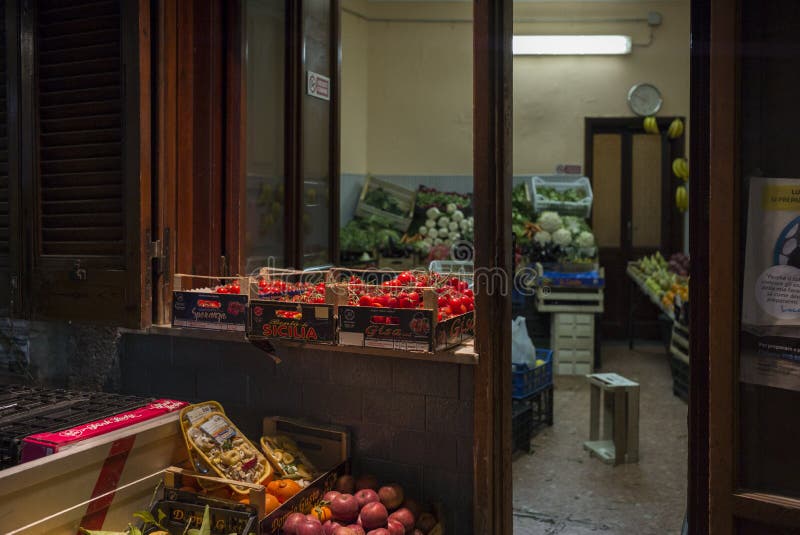 Vegetable Store, Naples, Italy. Editorial Photography - Image of cherry ...