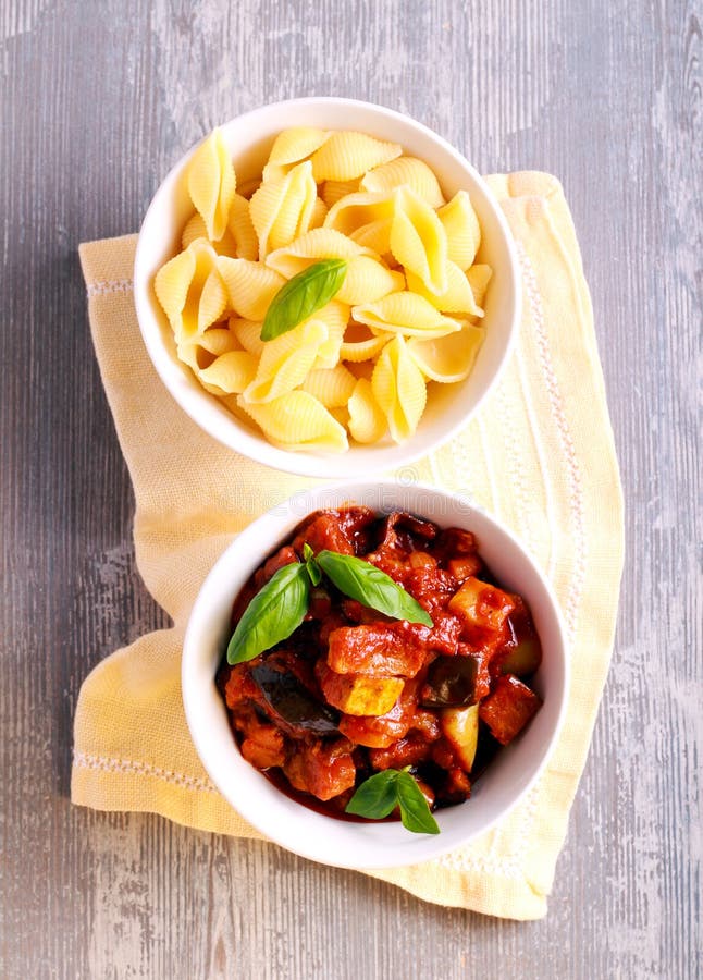 Vegetable in Tomato Sauce and Pasta Shell in Bowls Stock Image - Image ...