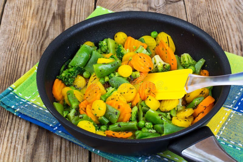 Vegetarian Food: Cooked Mix of Vegetables in a Pan Stock Image - Image ...
