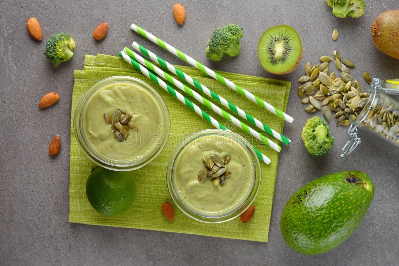 Vegetarian Green Detox Drink Stock Photo - Image of food, healthy ...
