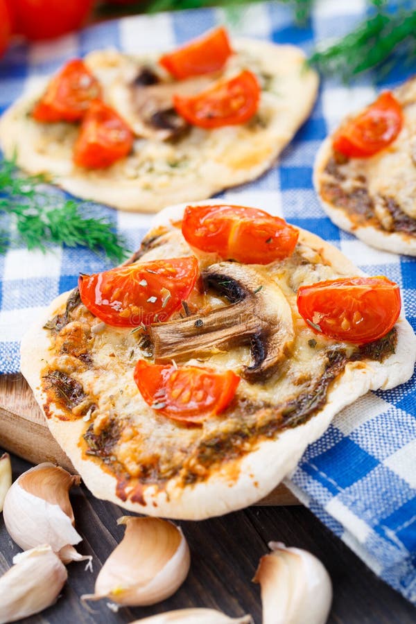 Vegetarian mini pizza stock image. Image of cuisine, tasty - 40283375