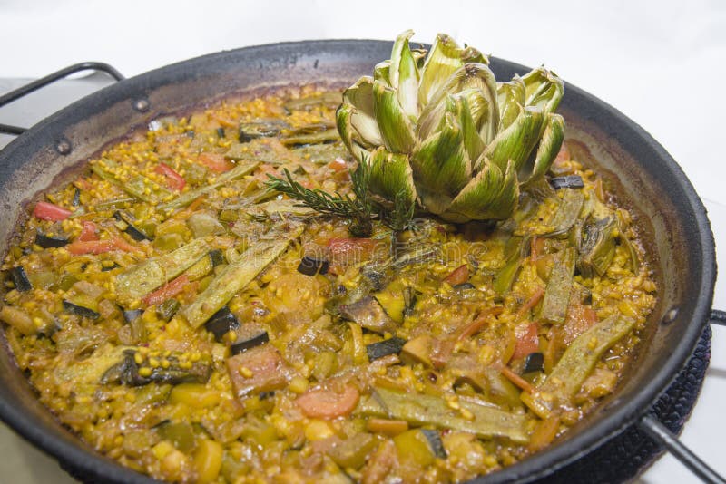 Vegetarian Paella - Spanish Rice Stock Photo - Image of green ...