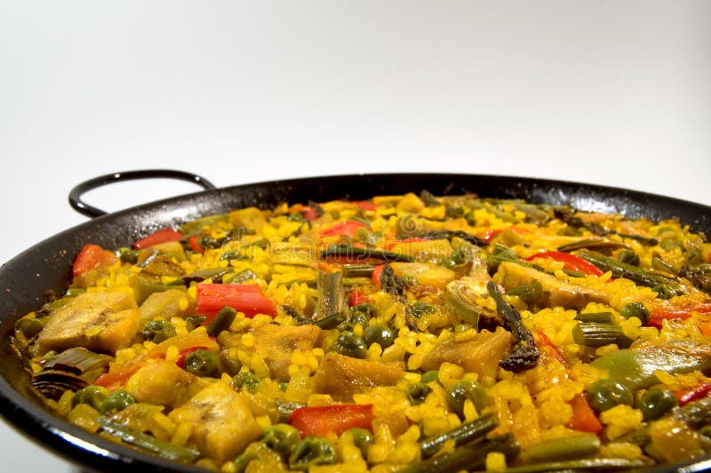 Vegetarische Paella - Spaanse Rijst Stock Foto - Image of groen ...